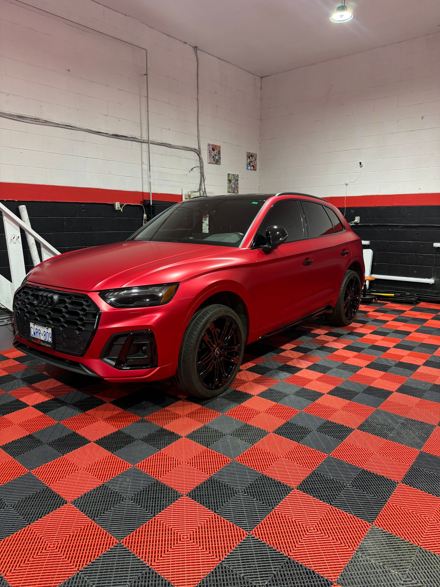 Top 5 Reasons to Learn Vinyl Wrapping in 2025